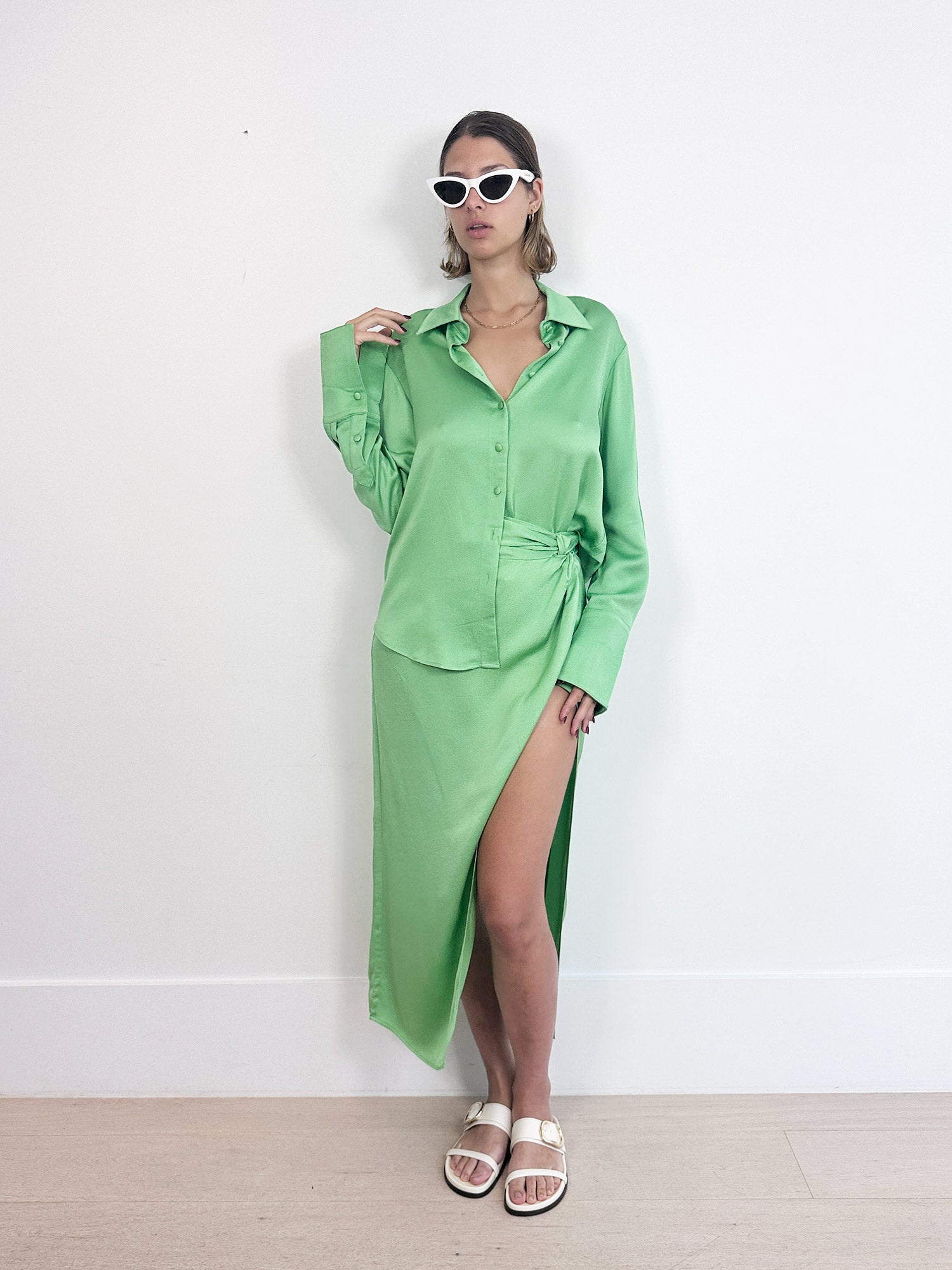 Anna Quan Satin Shirt and Skirt Set – Cirkular